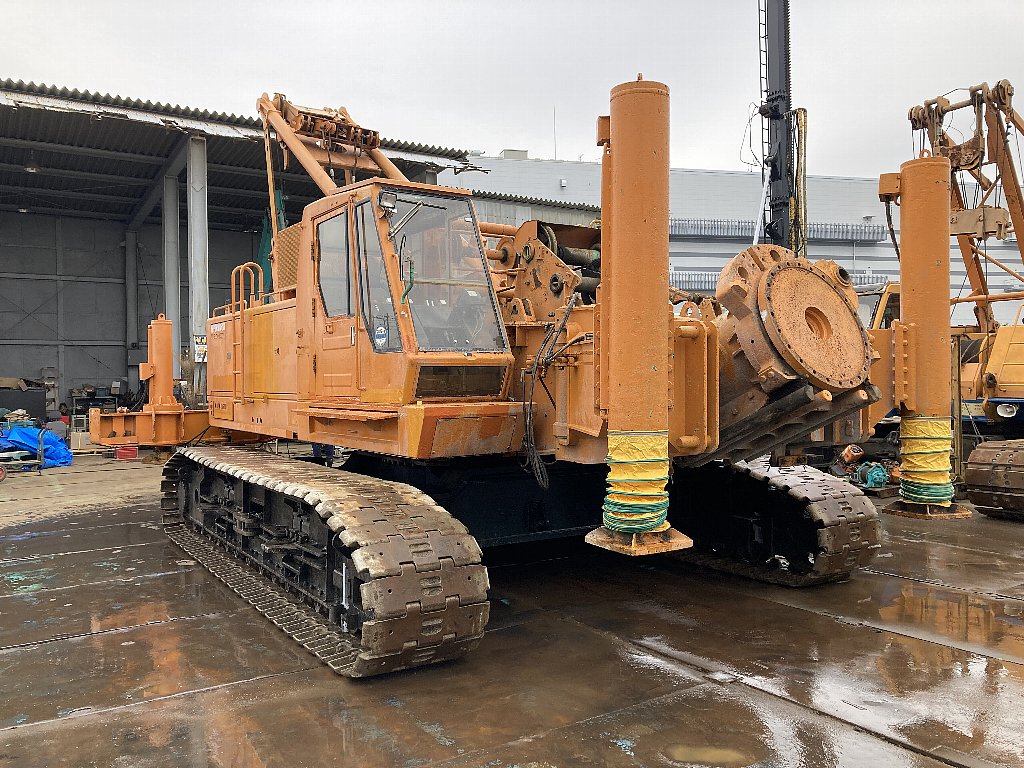 Pile Driving Machine – SAKAMOTO SANGYO CO., LTD.
